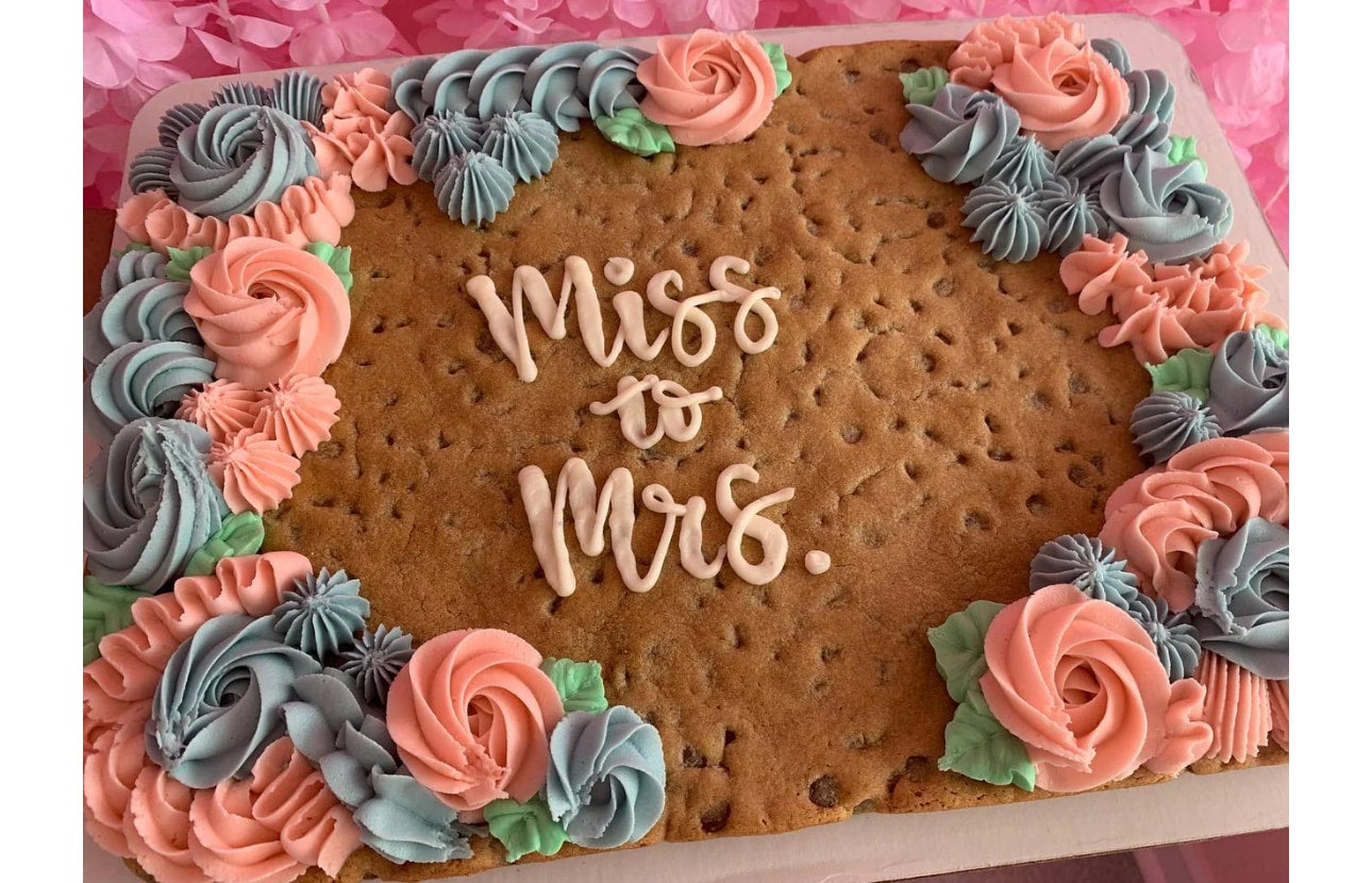 Rosette cookie cake | Tamara's the Cake Guru