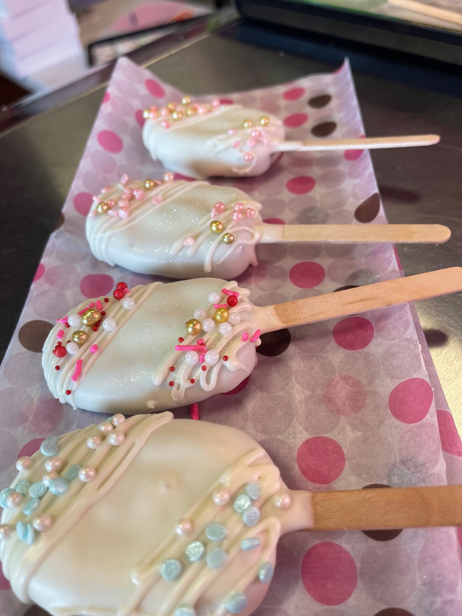 Cakesicles cake pops | Tamara's the Cake Guru